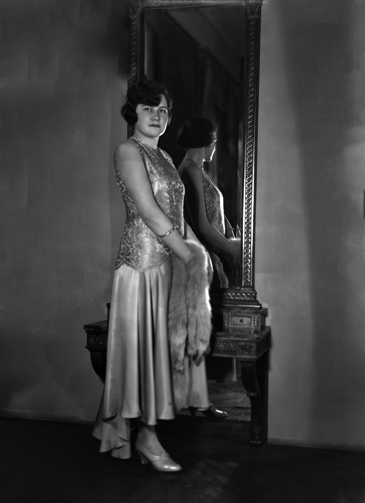 Geli Raubal | The Life of Adolf Hitler's Cousin